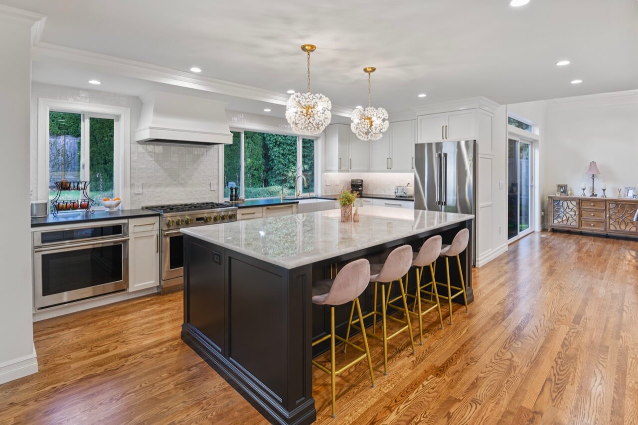 Sparkling Elegance - Sound Contracting